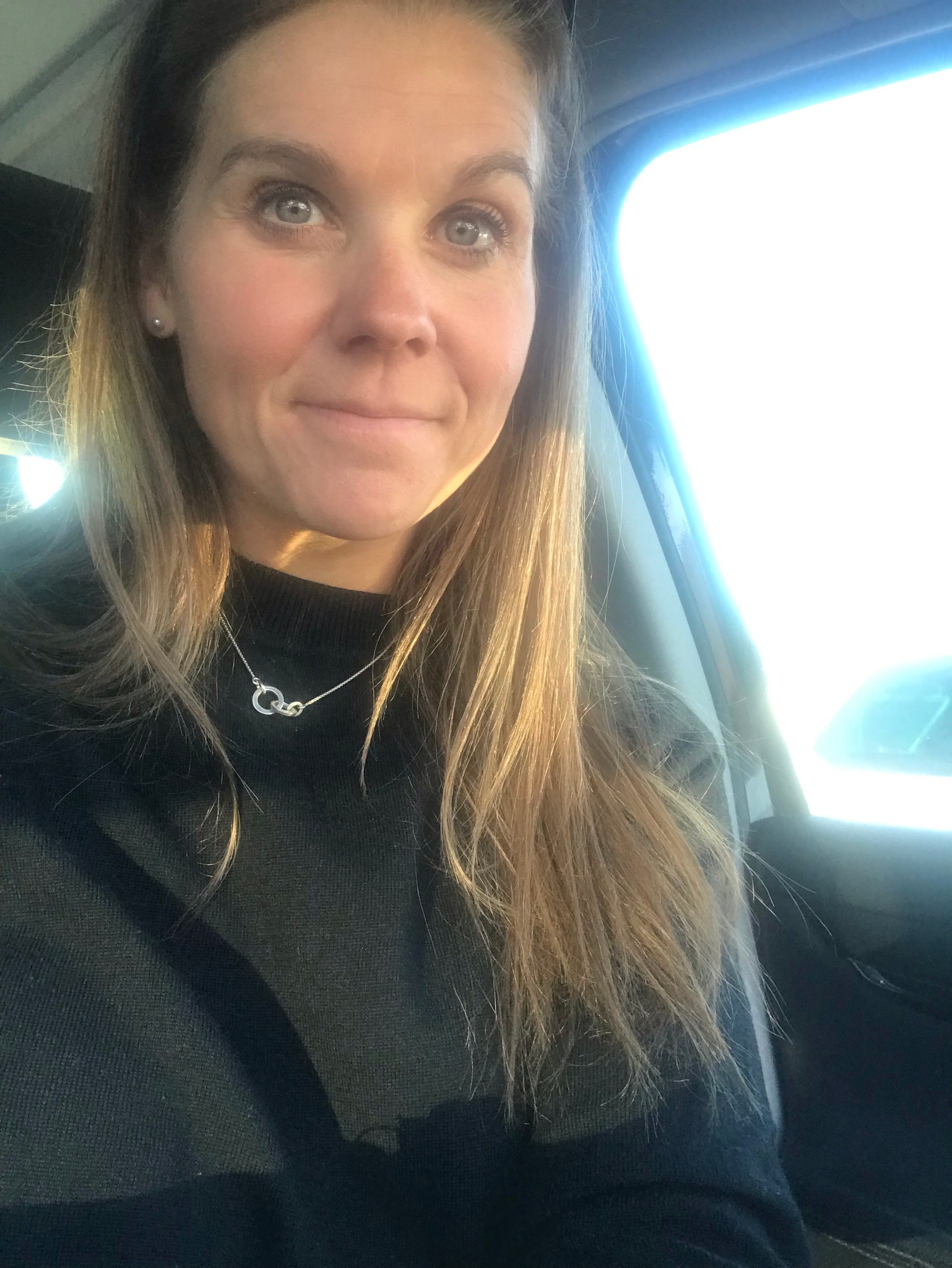 Än inga alls – Nästan för lycklig